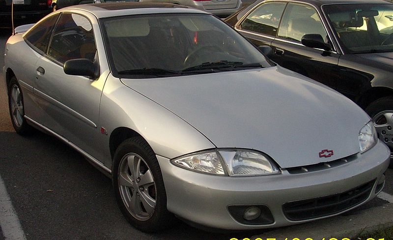 File:'00-'02 Chevrolet Cavalier Coupe.JPG - Wikimedia Commons